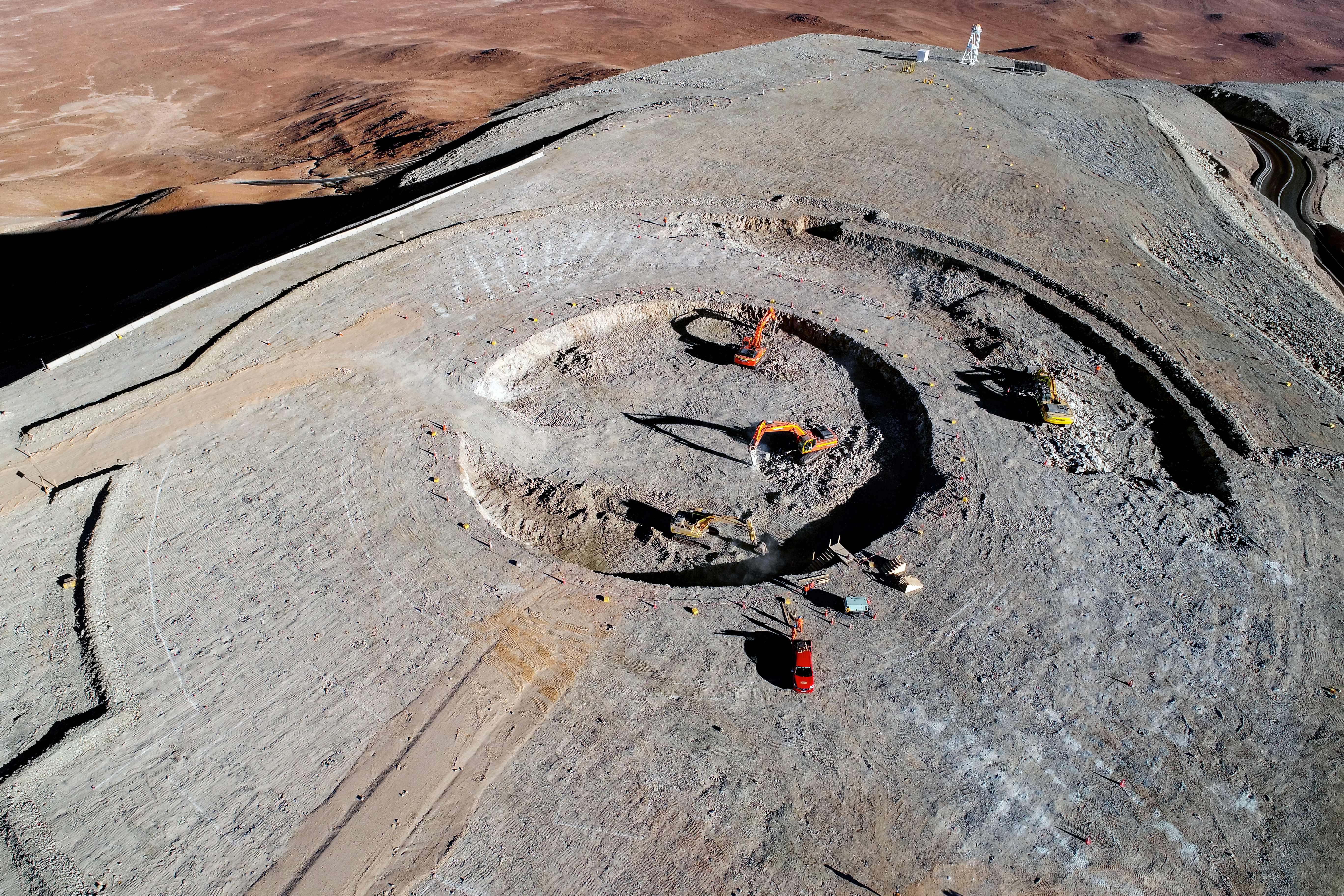 Reaching new heights and depths | ESO