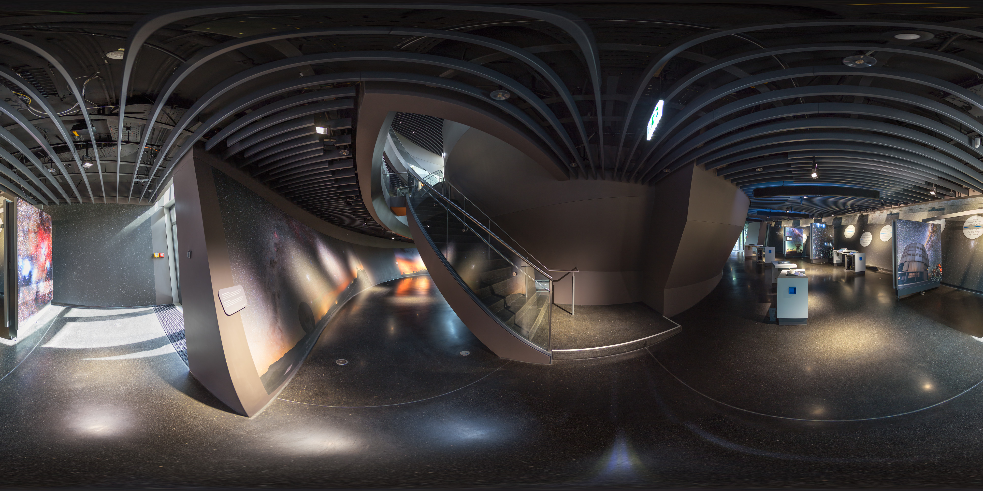 Exhibition Immersion | ESO