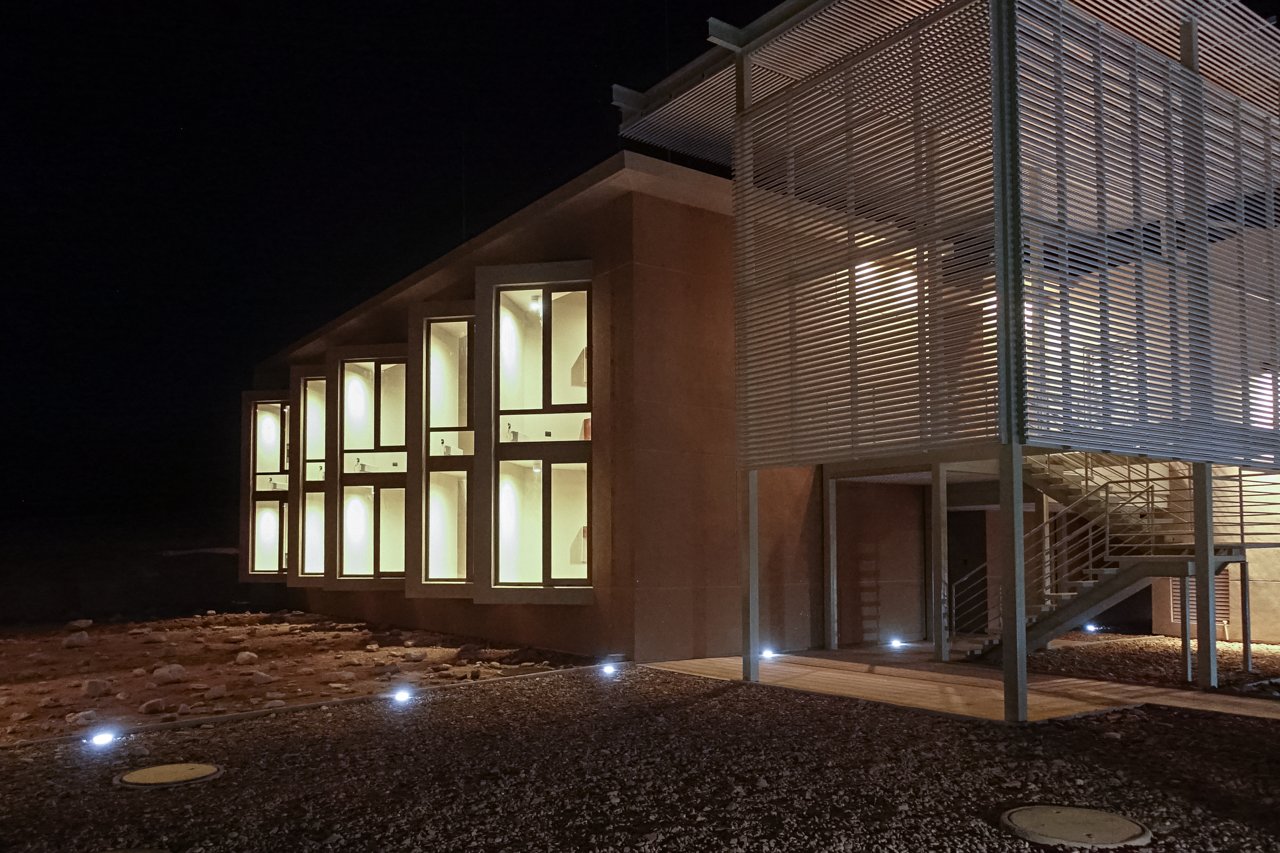 ALMA Residencia — dormitory at night | ESO