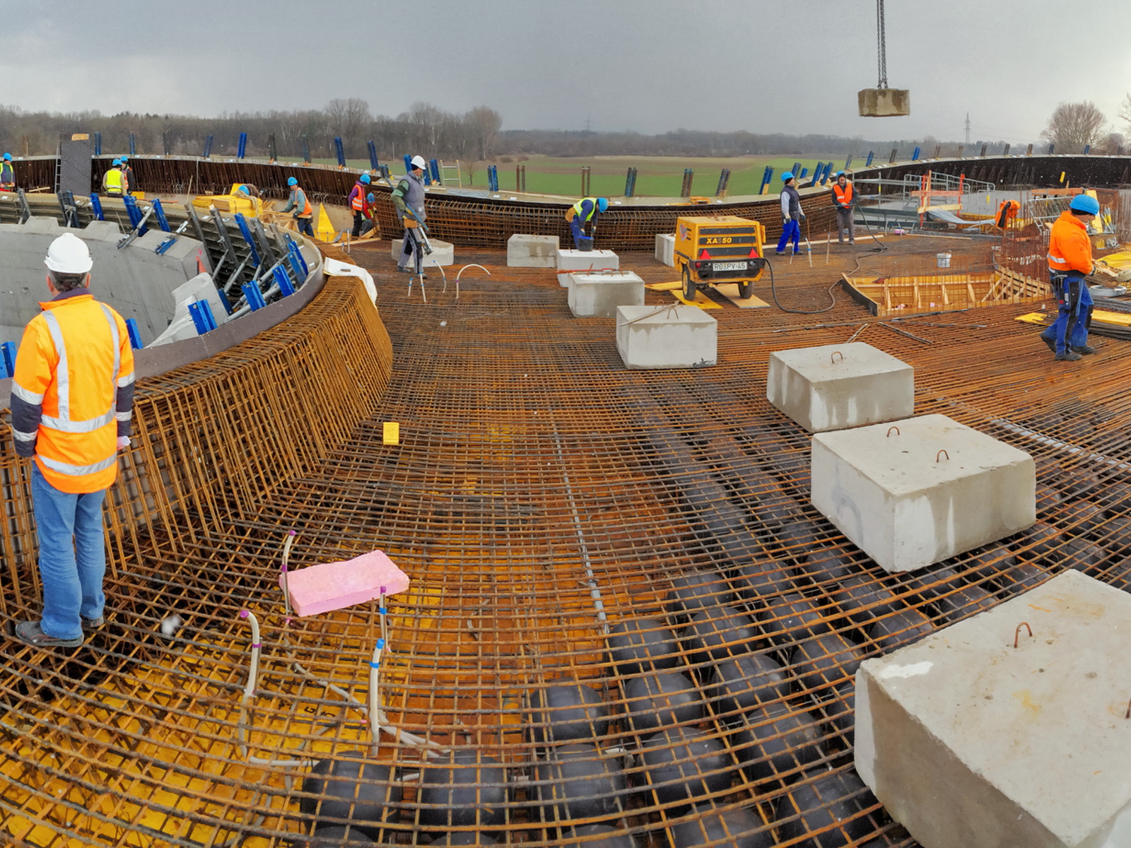 Roof under construction | ESO