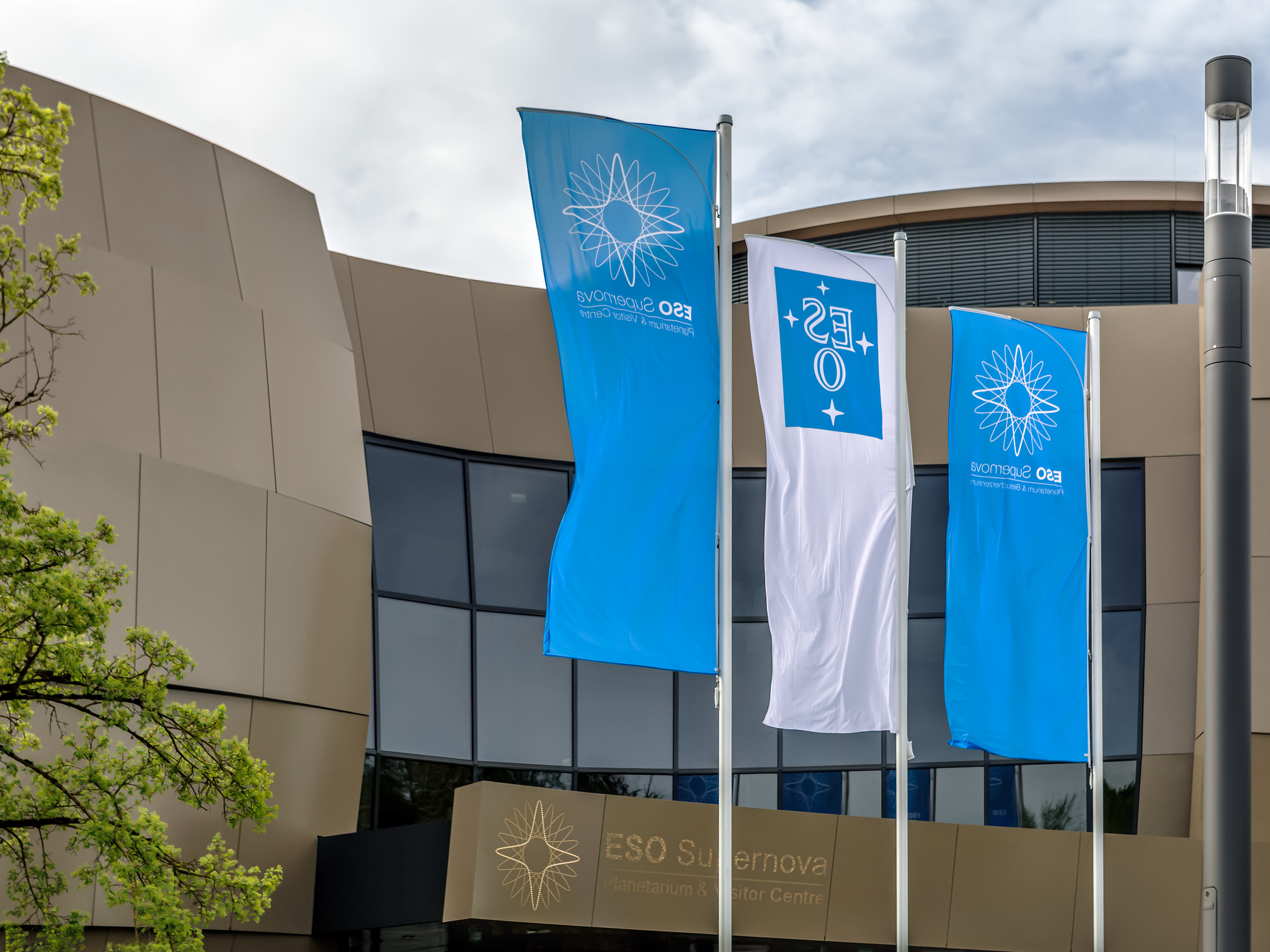 Flying the flag | ESO